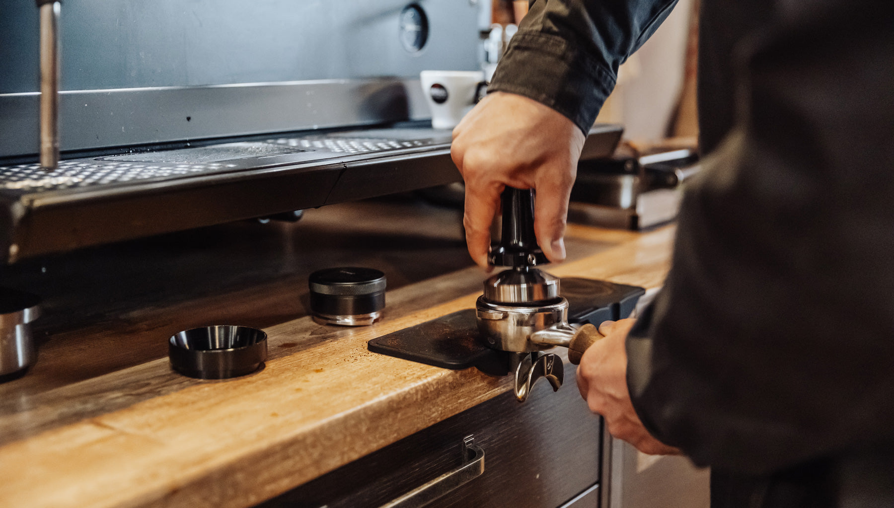 So geht Espresso Italienisch - Was zeichnet den italienischen Espresso ...